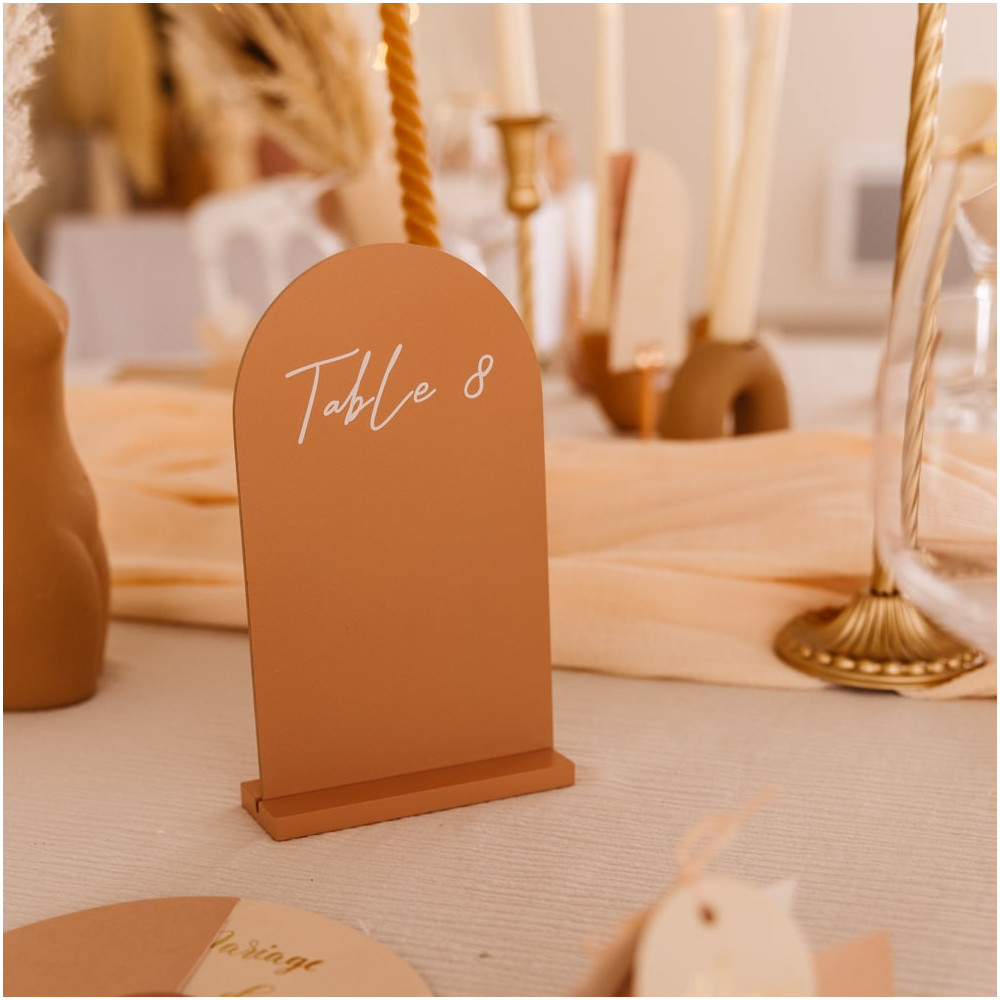 12 noms de table en bois peint "curve" - 20 cm