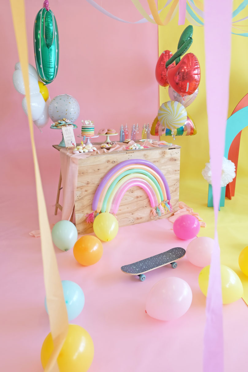 Décorer une fête colorée et funky avec un maximum de good vibes!