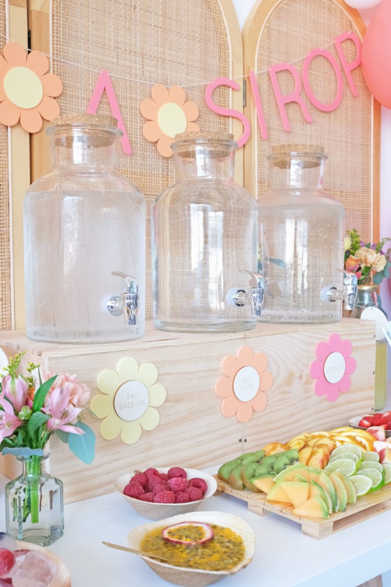 Comment organiser un joli bar à sirops coloré