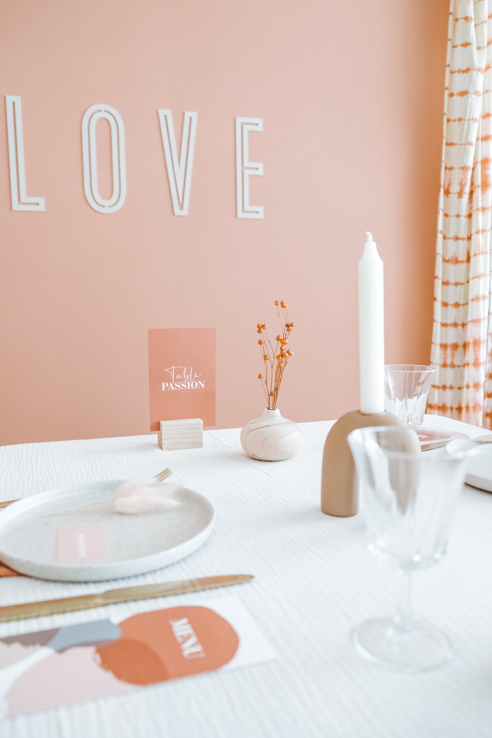 Quelques conseils pour décorer une table de mariage sur le thème ...