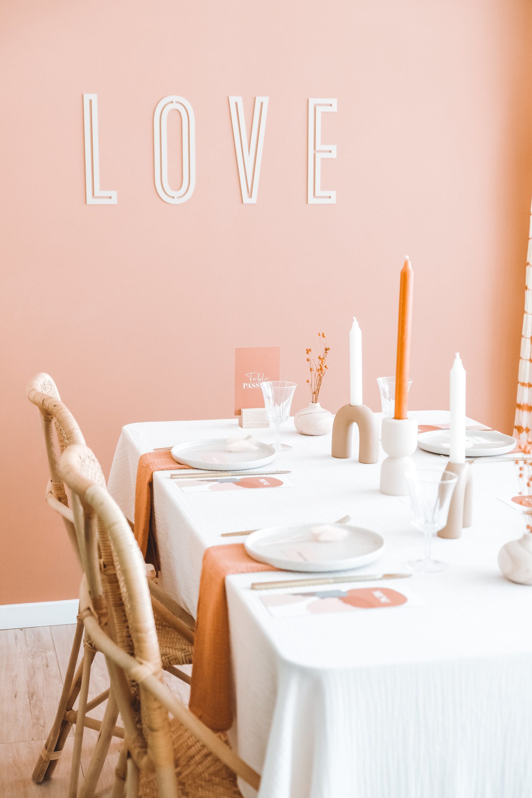 Quelques conseils pour décorer une table de mariage sur le thème ...