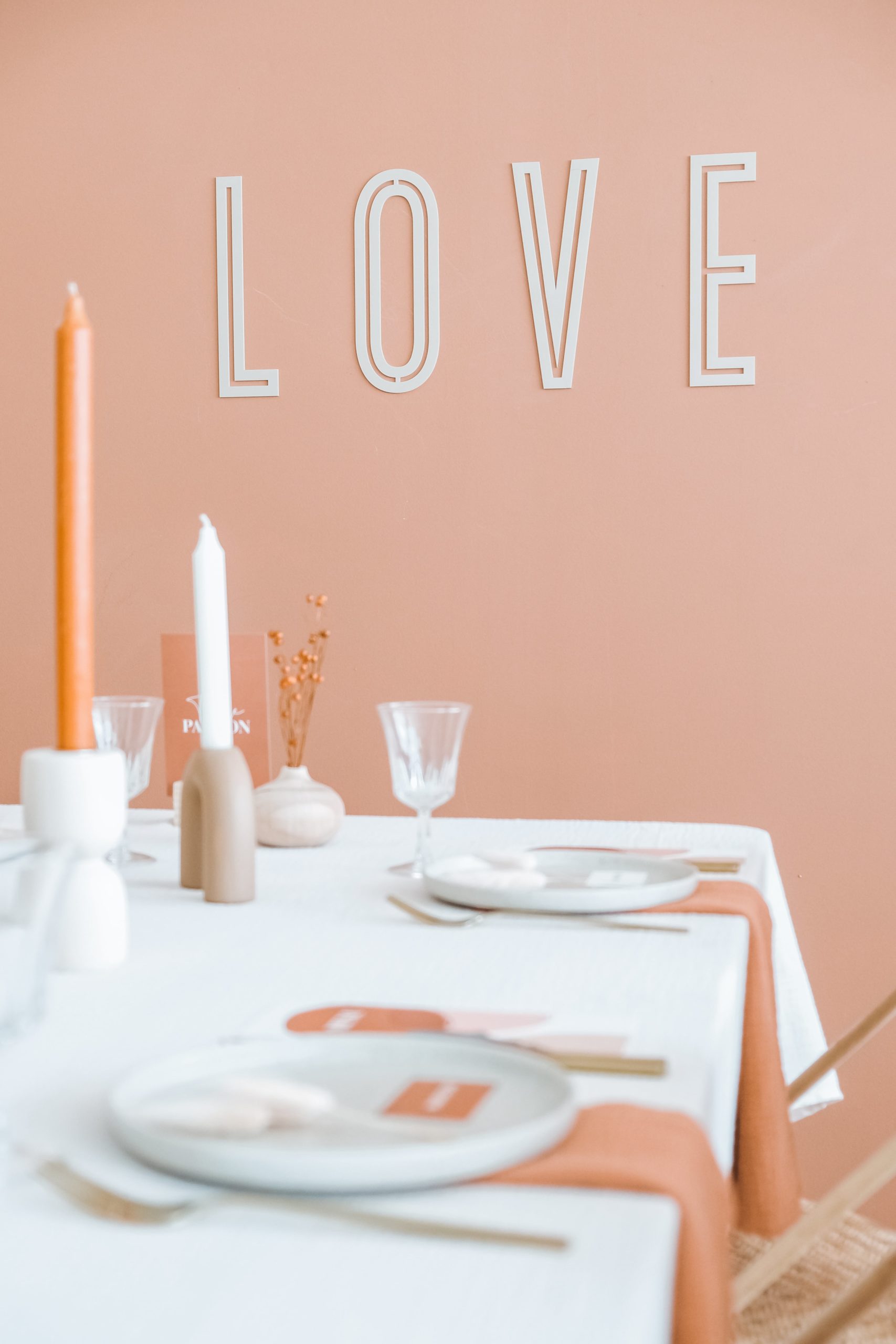 Quelques conseils pour décorer une table de mariage sur le thème ...